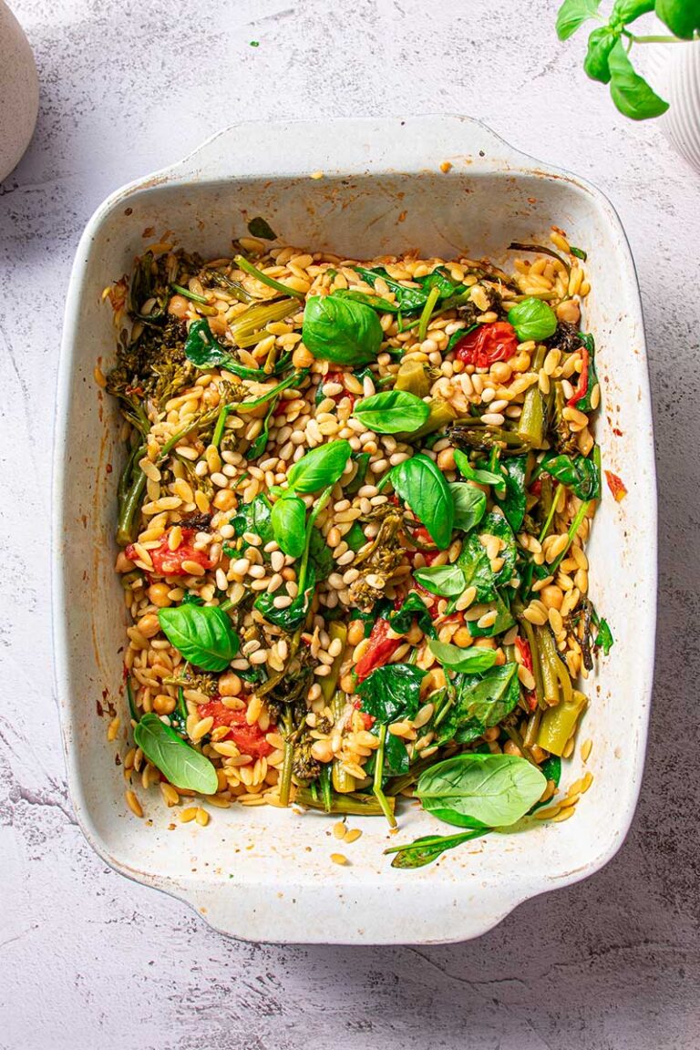 Easy Mediterranean Orzo recipe | plantbaes