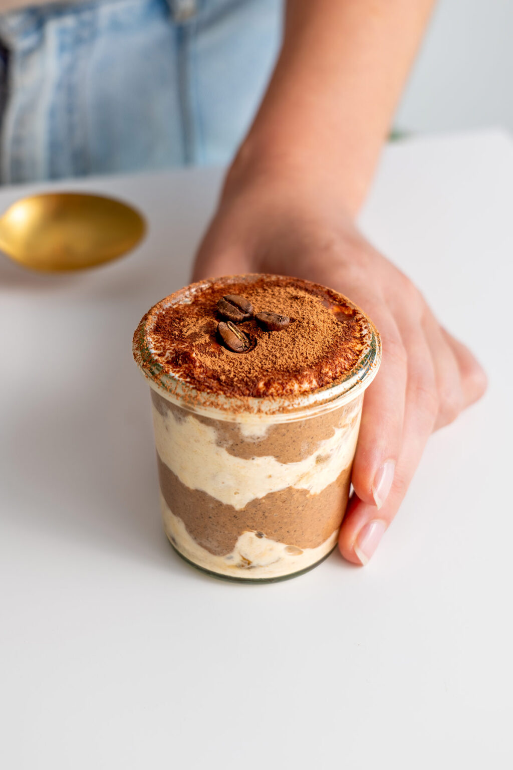 Tiramisu Overnight Oats (healthy, Vegan) | plantbaes